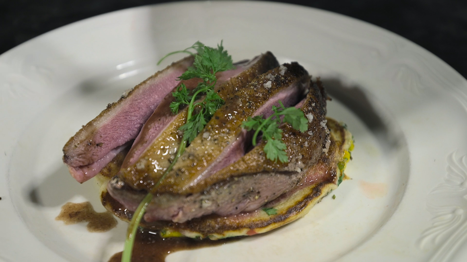 Tamme eendenborst met blini's - Kookstudio Meerema